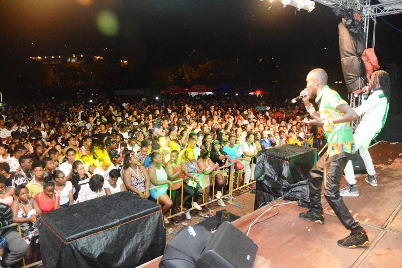 Top world artists regale Seychellois crowd -Archive -Seychelles Nation