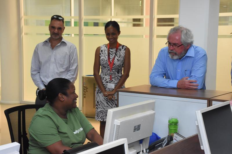 Finance minister visits banks - Seychellois urged to adopt savings ...