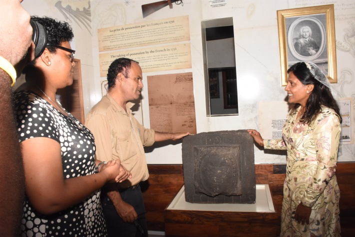 Maldivian First Lady visits museum, school, foreign affairs department ...