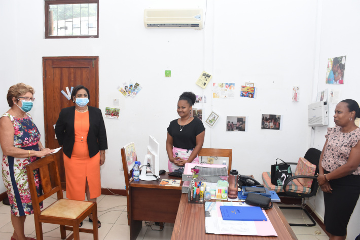 Ministers Francourt and Hoareau conduct joint visit in east Mahé ...