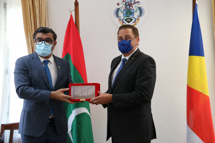 Maldivian HC designate pays courtesy call on Minister Radegonde ...