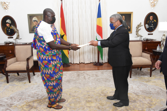 New Ghanaian High Commissioner Owiredu Presents Credentials Seychelles