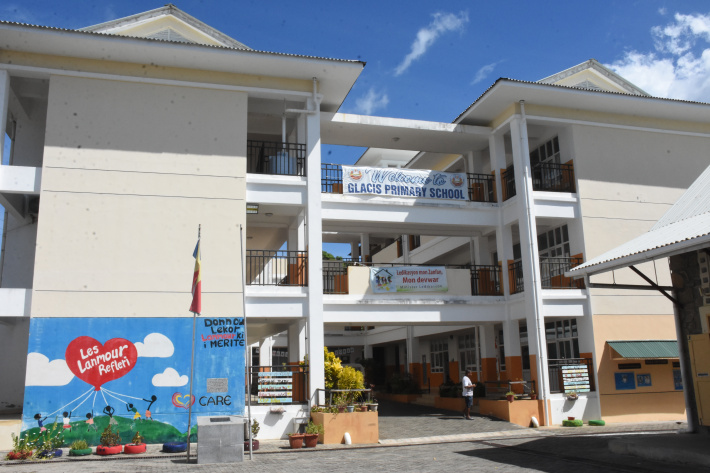 Education minister visits La Rosière crèche and Glacis primary school ...