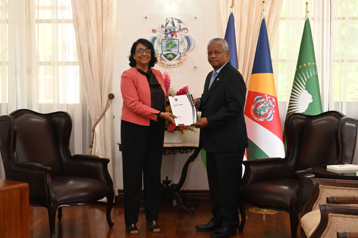 ACCS CEO presents annual report to President Ramkalawan -Seychelles Nation