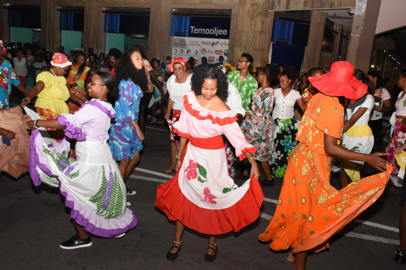 Leko tanbour moutya i fer rezonnen Victoria Par Laura Pillay ...