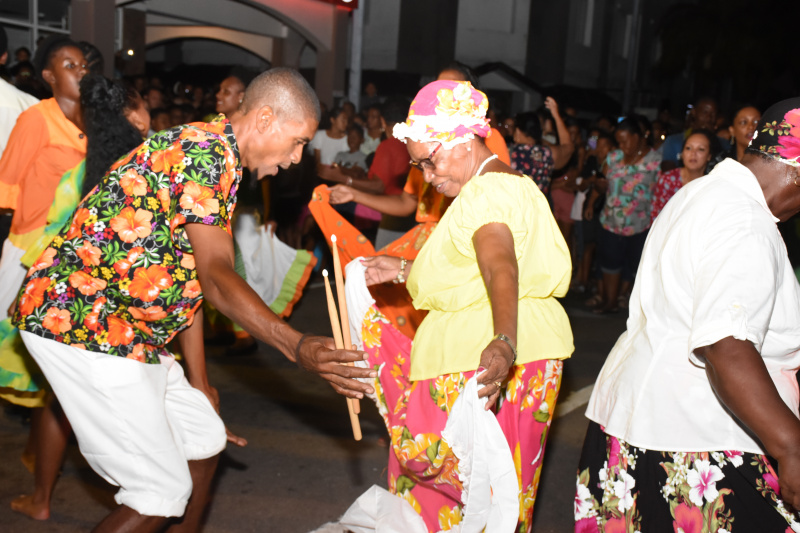 Leko tanbour moutya i fer rezonnen Victoria Par Laura Pillay ...