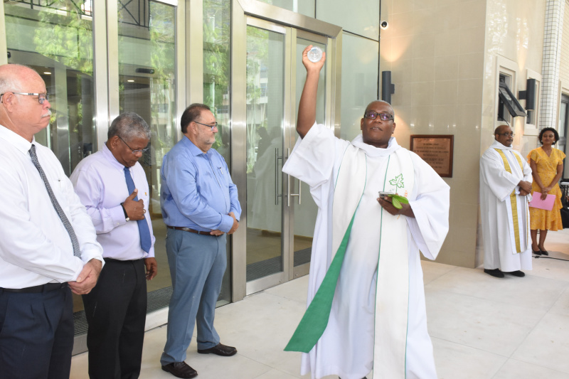 National Library reopens, but should be operational by November ...