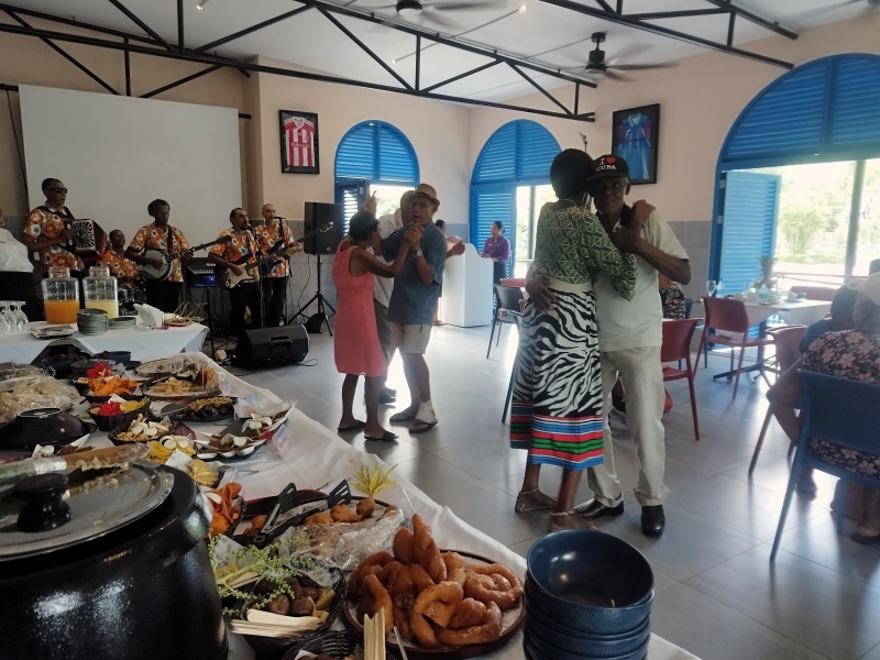 Gran Kaz hosts residents of La Retraite Home for a memorable Creole ...