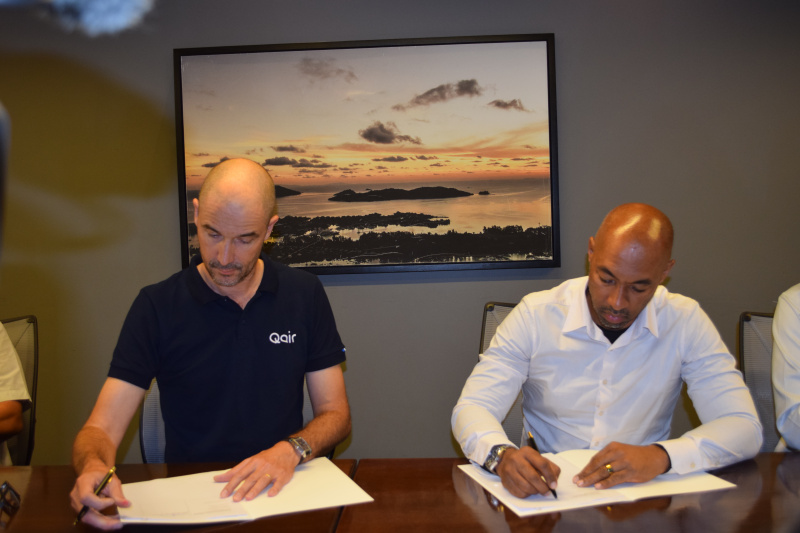 Seychelles signs documents to kick off Providence lagoon solar farm ...